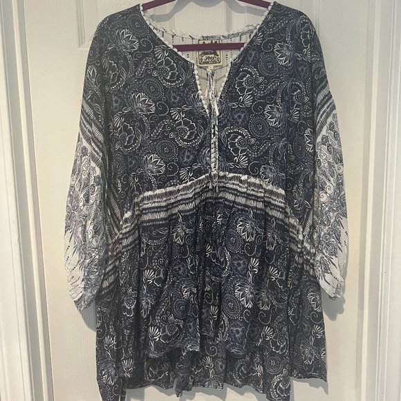 Jaase | Tops | Nwt Jaase Chloe Tunic Navy Bluewhite Size L Can Fit ...